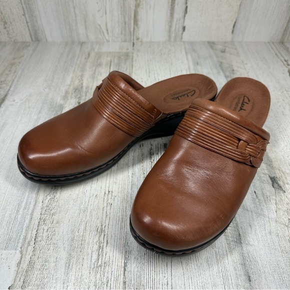 Clarks | Shoes | Clarks Womens Lexi Redwood Brown Leather Clog 44 ...